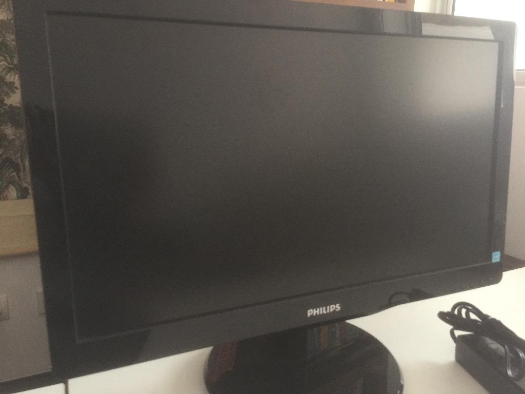 Philips Monitor: model 200v4q, Computers & Tech, Parts & Accessories ...