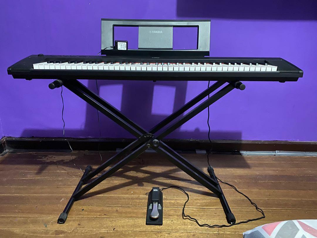 Yamaha Piaggero NP-32 with Onstage sustain pedal and Onstage double X ...