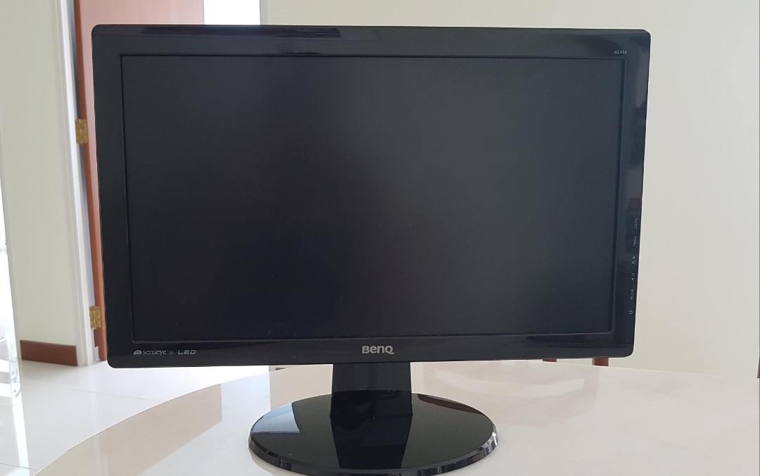 Faulty monitor screen, Computers & Tech, Parts & Accessories, Monitor ...