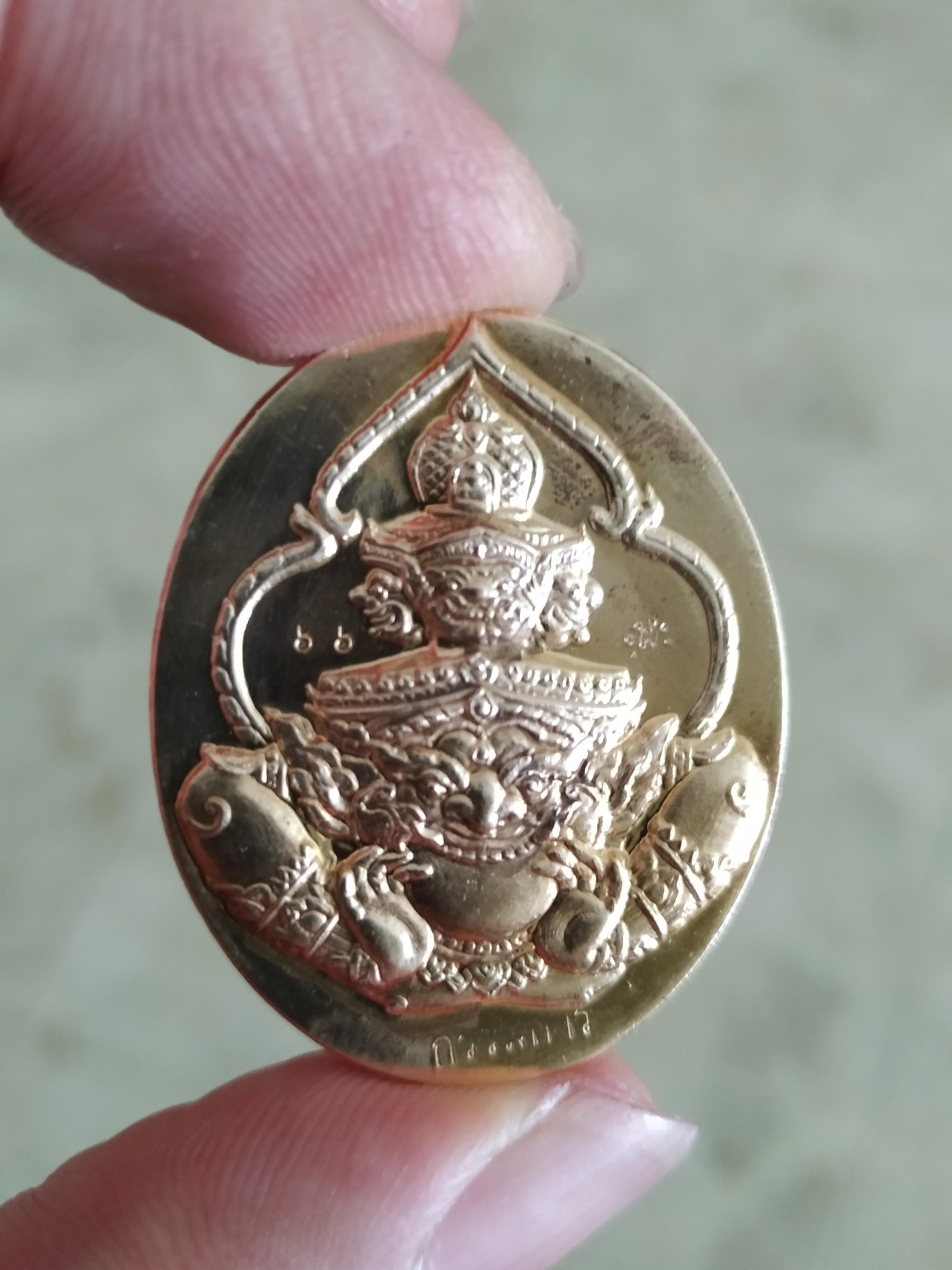 LP Pong Rahu Amulet B.E 2560, Hobbies & Toys, Memorabilia ...