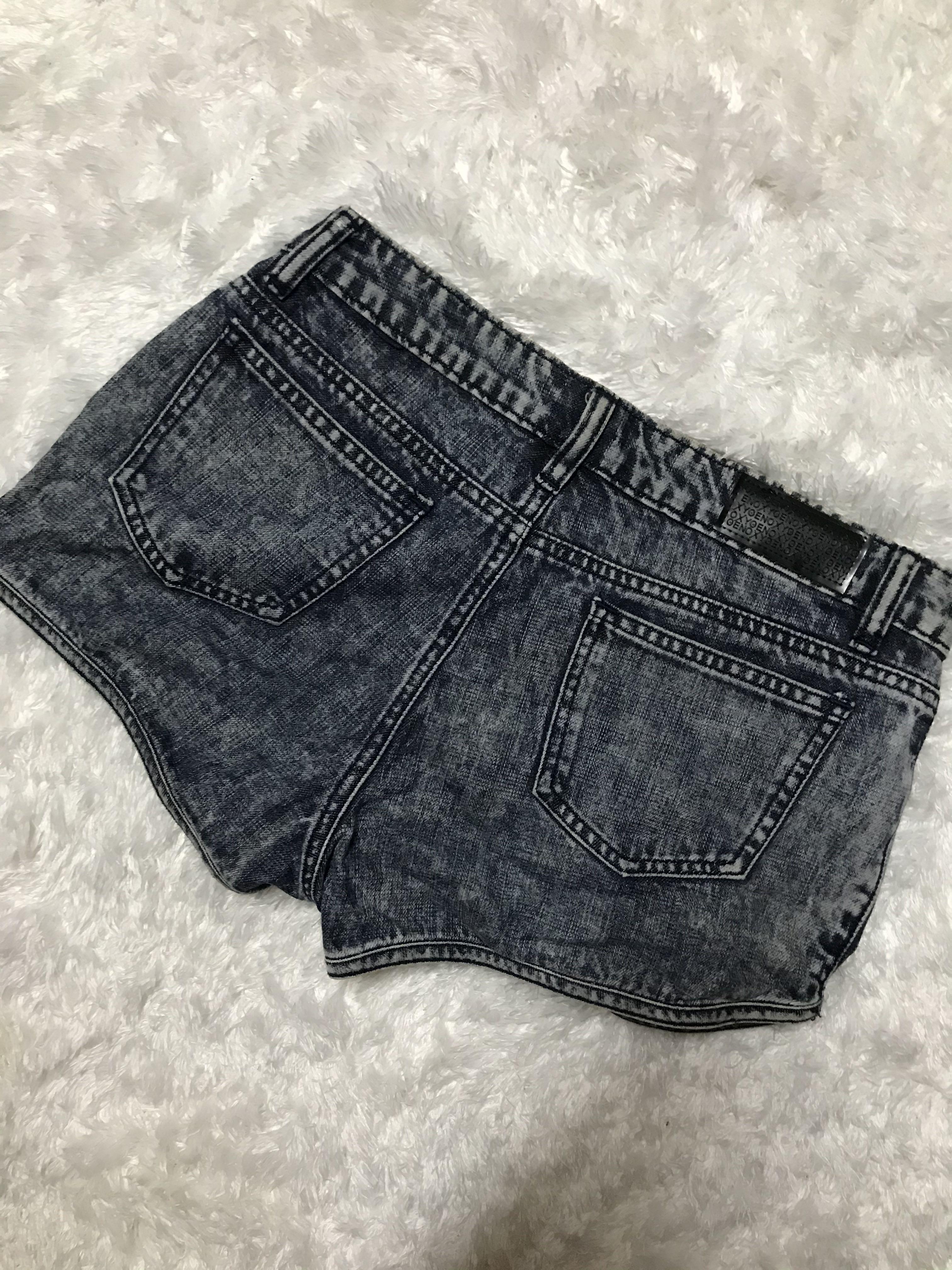 Oxygen short, Women's Fashion, Activewear on Carousell