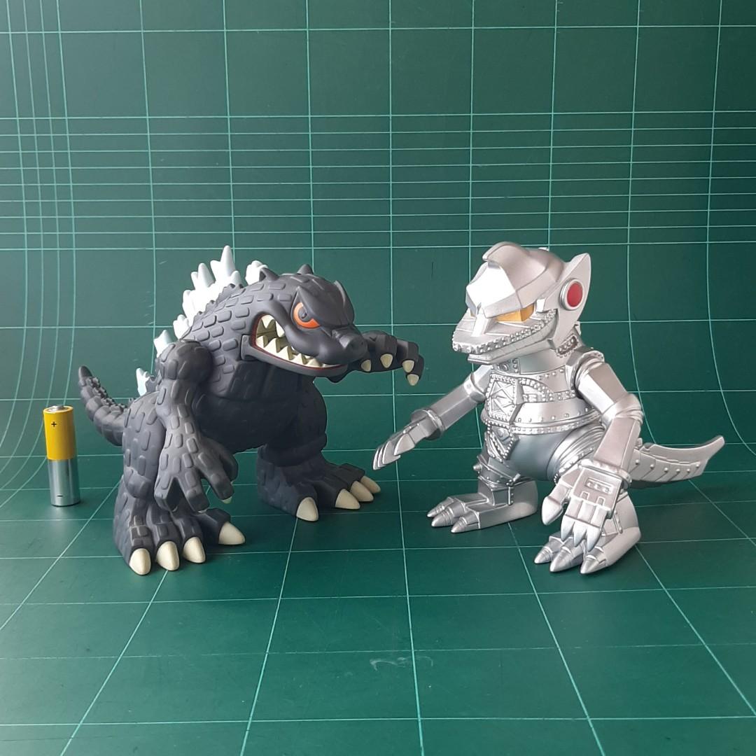 Sofubi Godzilla & Mecha Godzilla, Hobbies & Toys, Collectibles ...