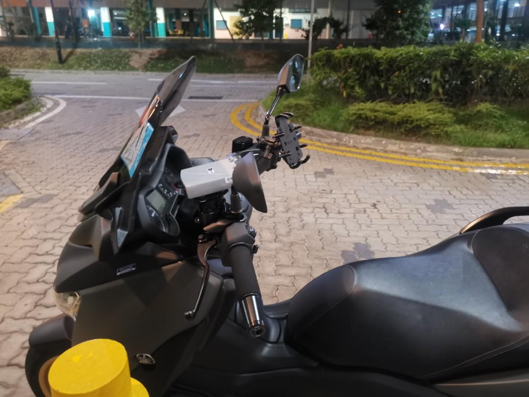 Givi Sports Screen for Yamaha XMax 300 / Xmax 400 (2018 - 2019 ...