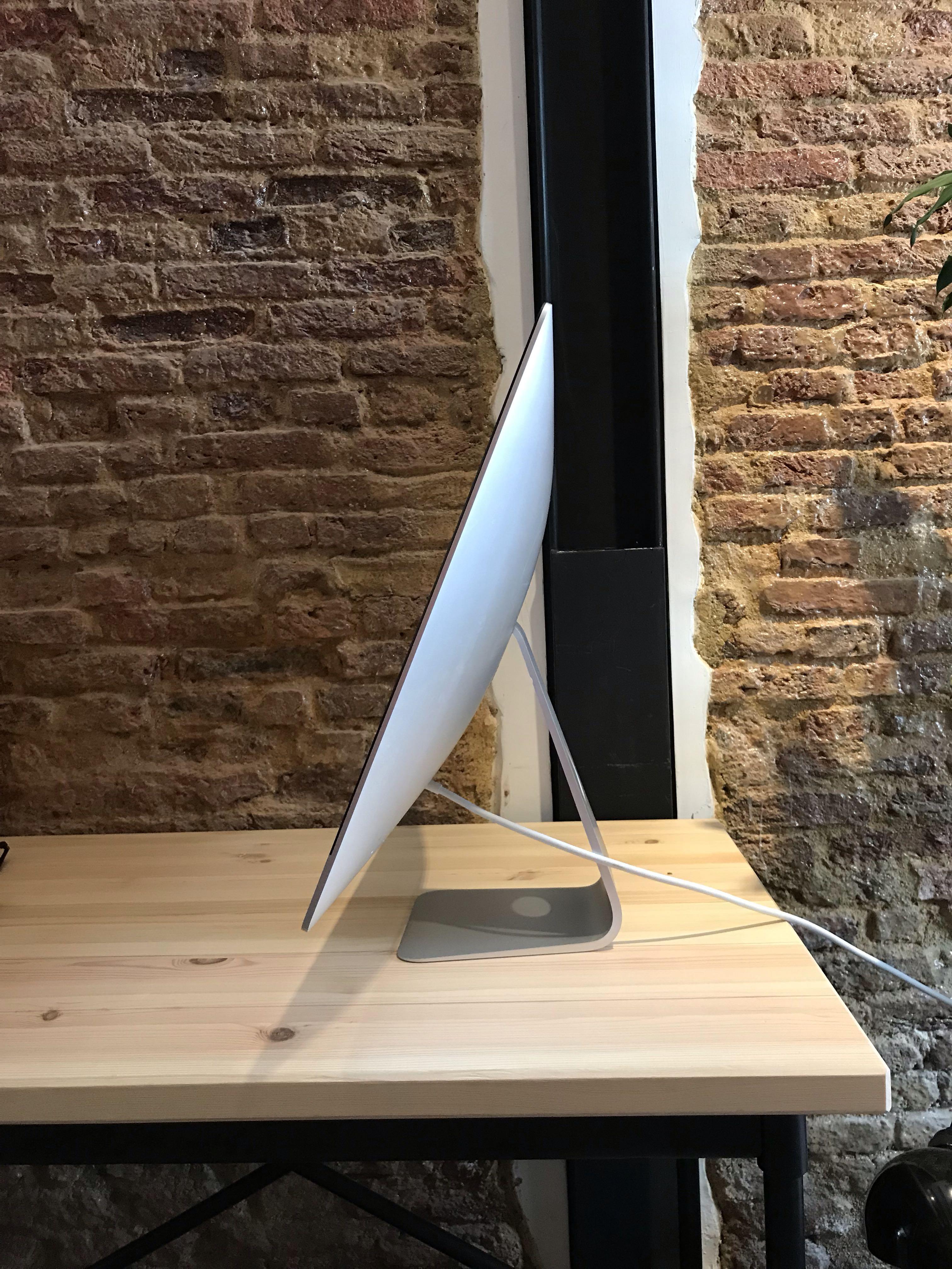 iMac (Retina 5K, 27-inch, 2017), Computers & Tech, Desktops on Carousell