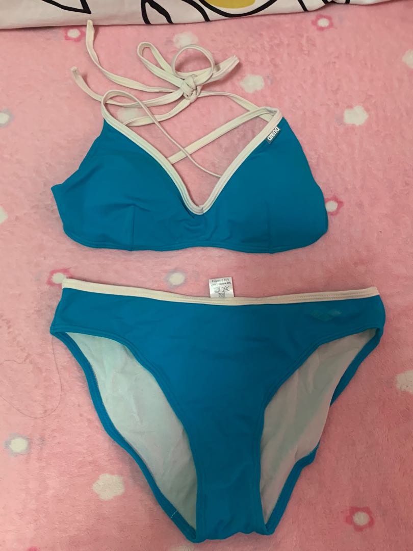 2 pc swimsuit, Women's Fashion, Swimwear, Bikinis & Swimsuits on Carousell
