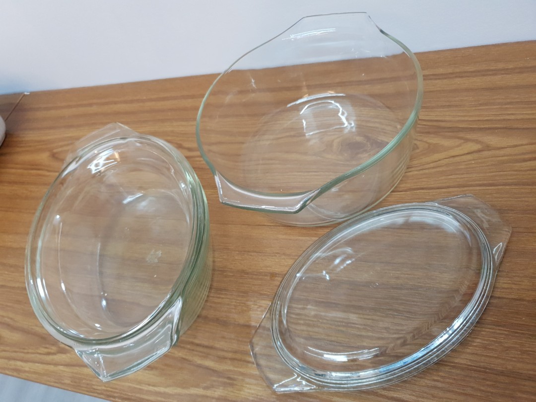 Assorted Pyrex and TAT Made in England Glassware, Furniture & Home ...