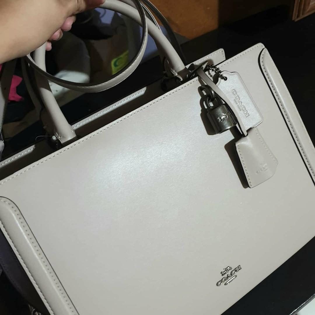 Coach Brand new, Women's Fashion, Bags & Wallets, Purses & Pouches on ...