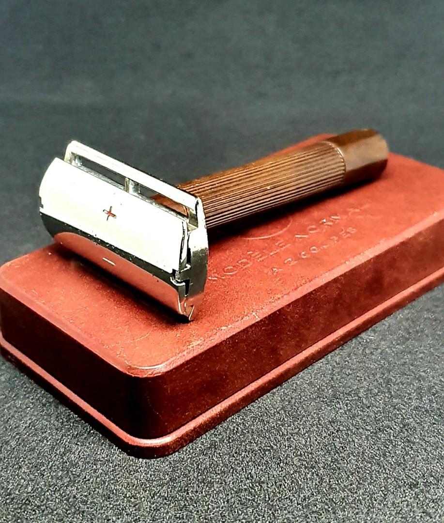 Description - Gibb's No.14 French Vintage (1950s) Safety Razor in ...
