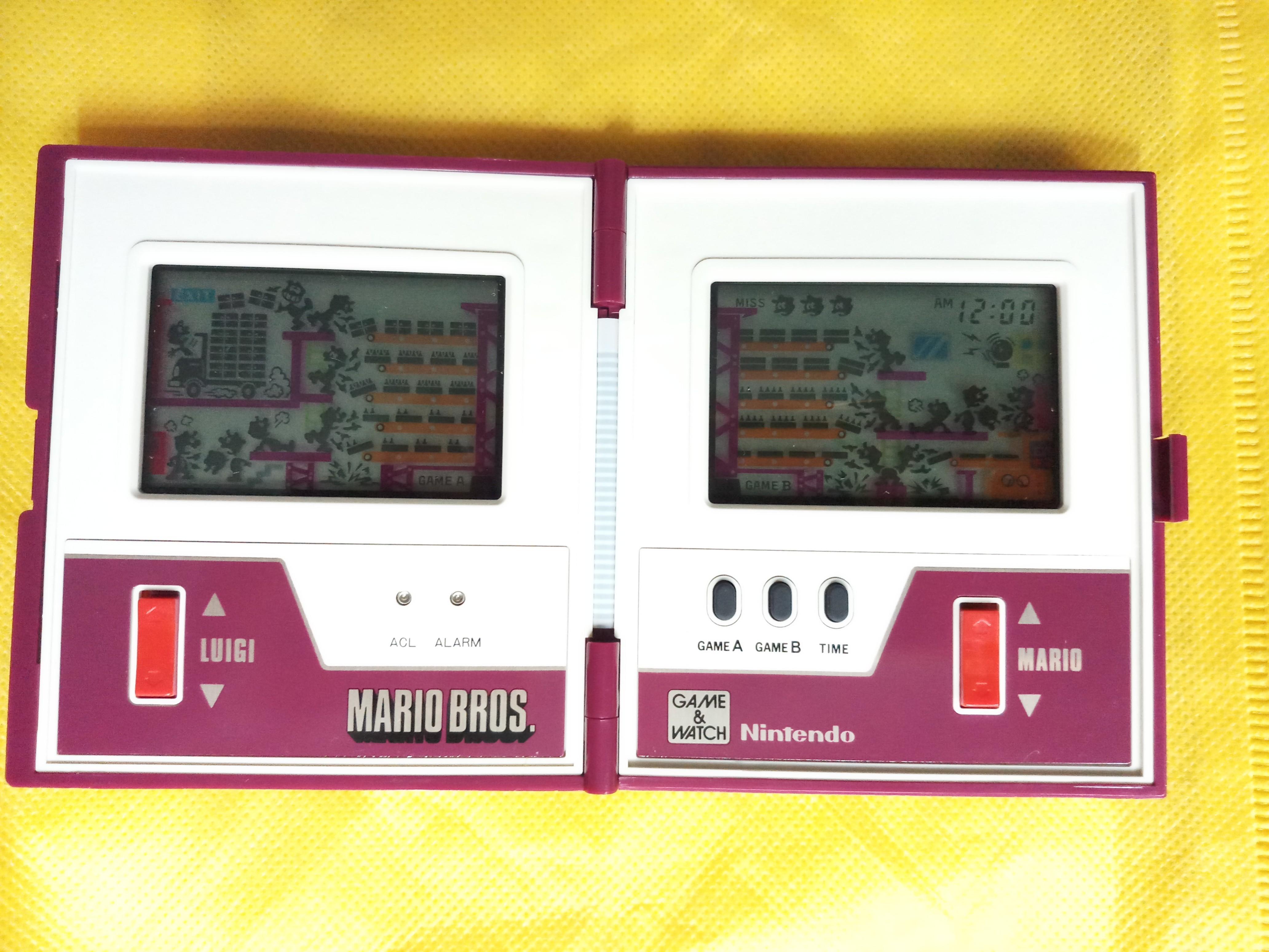 Nintendo Mario Bros 1983 遊戲機, 興趣及遊戲, 玩具 & 遊戲類 - Carousell