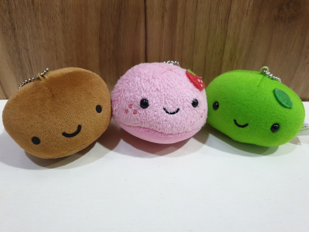 Onsen Manju-kun Plush keychain x 3, Hobbies & Toys, Collectibles ...