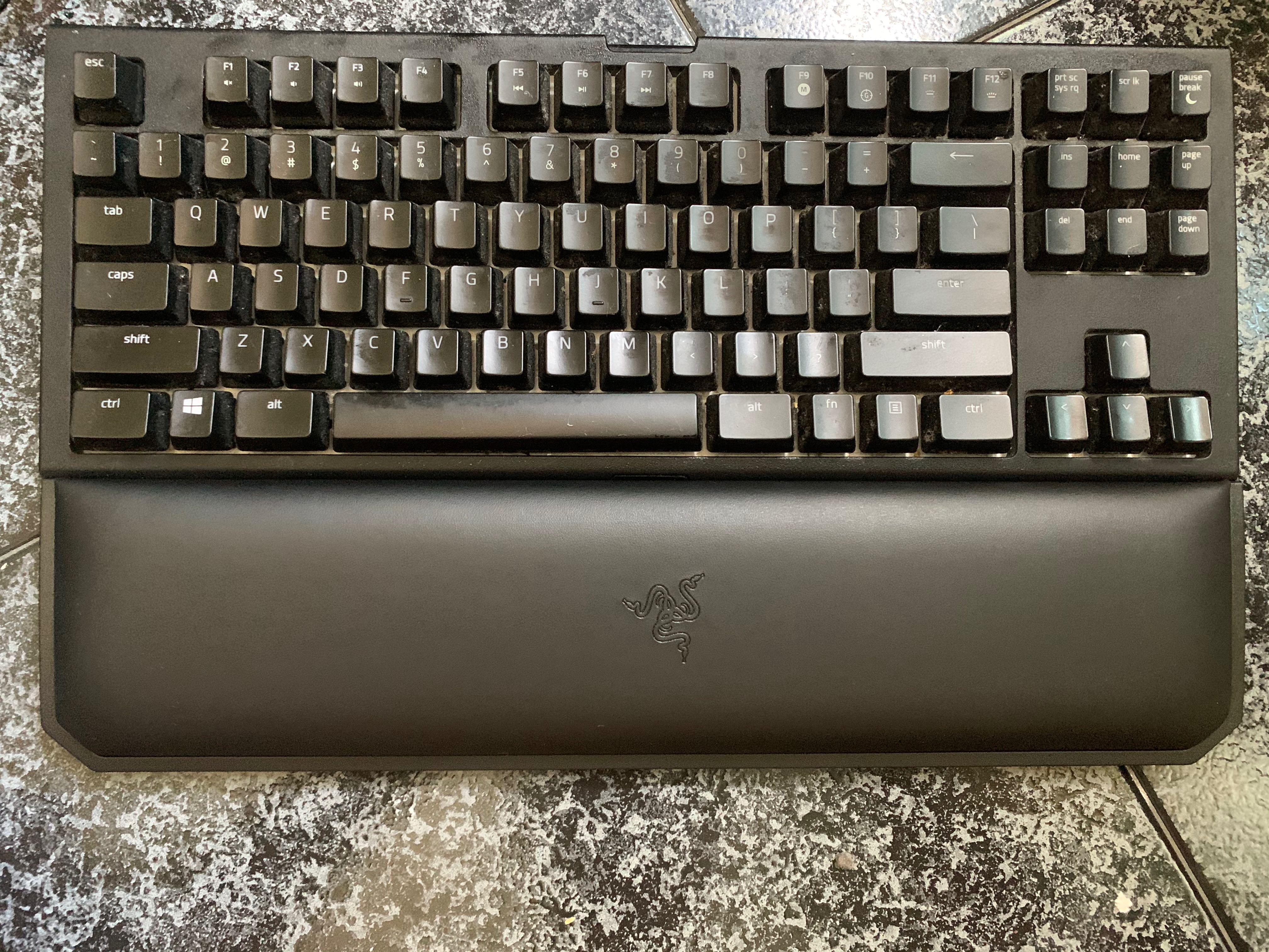 Razer black widow Tournament edition Chroma V2, Computers & Tech, Parts ...