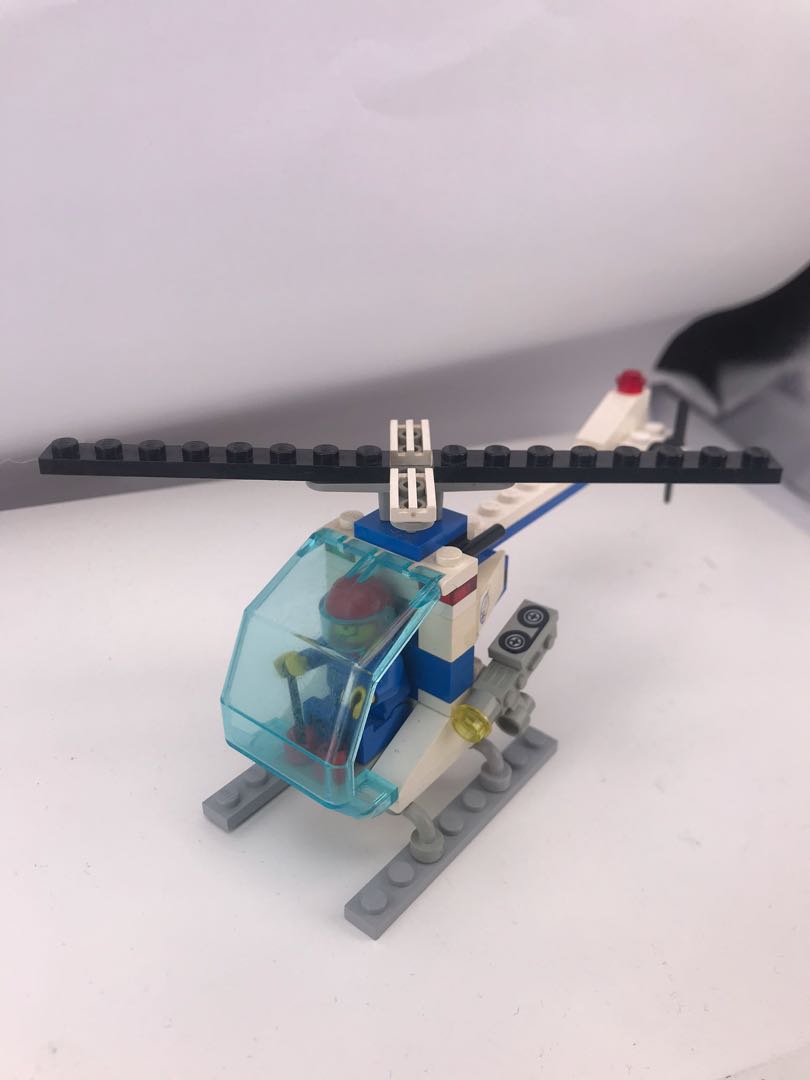 Lego 絕版 city helicopter 直升機, 興趣及遊戲, 玩具 & 遊戲類 - Carousell