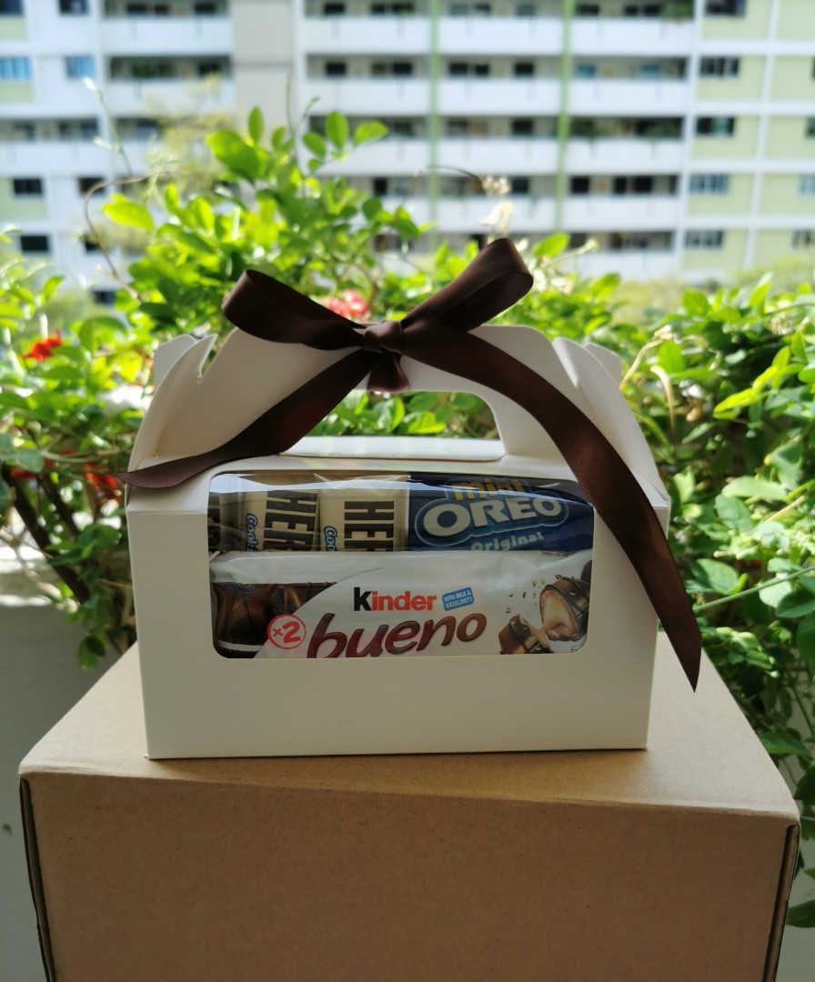 Chocolate n Snack Gift Pack, Food & Drinks, Gift Baskets & Hampers on ...