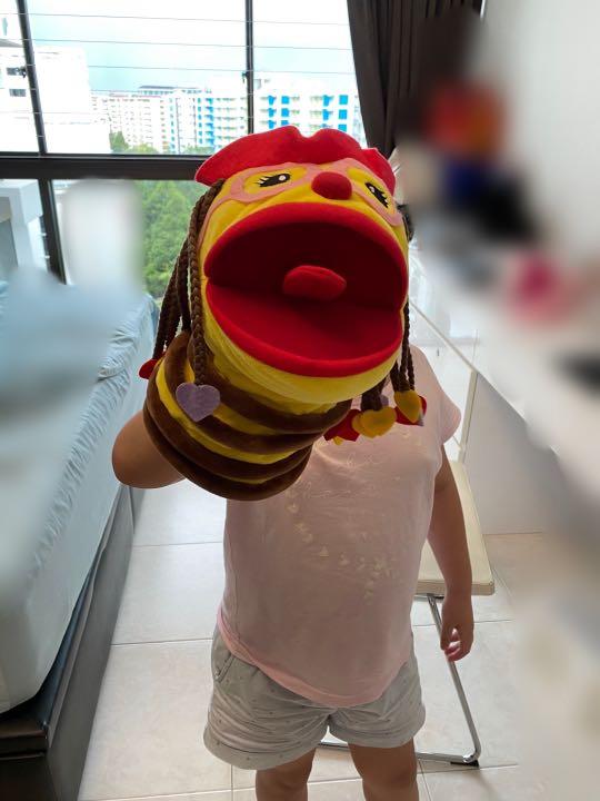 Hi-5 Chatterbox Puppet, Hobbies & Toys, Toys & Games on Carousell