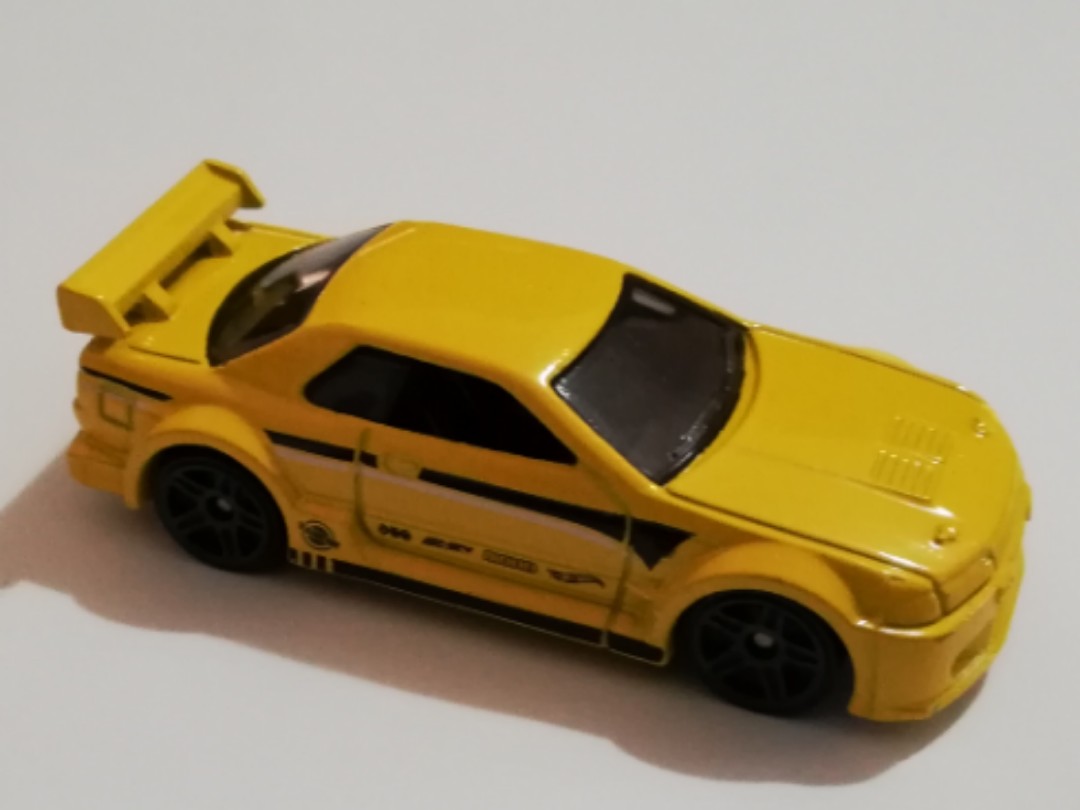 Hot Wheels 5packs Nissan Skyline R32, Hobbies & Toys, Toys & Games on ...
