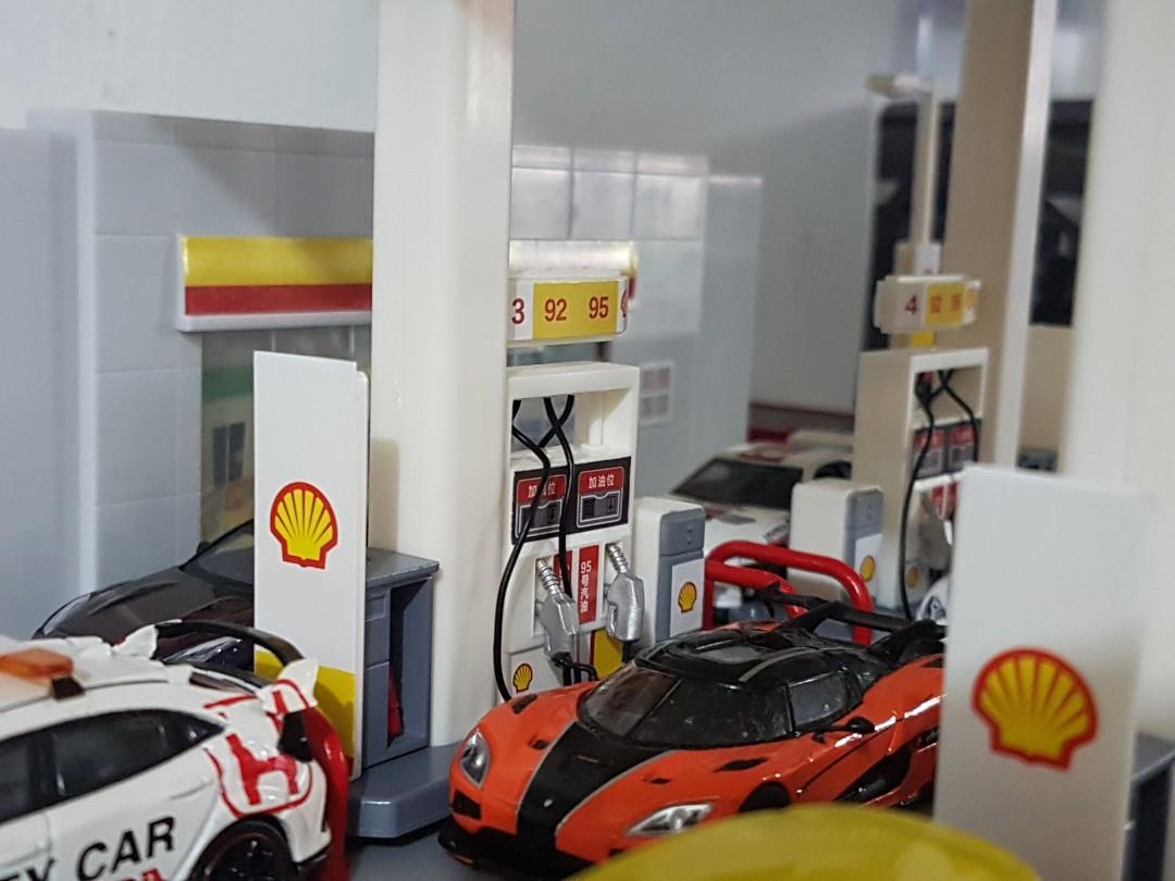 1/64 Shell Fuel Station Diorama, Hobbies & Toys, Toys & Games on Carousell