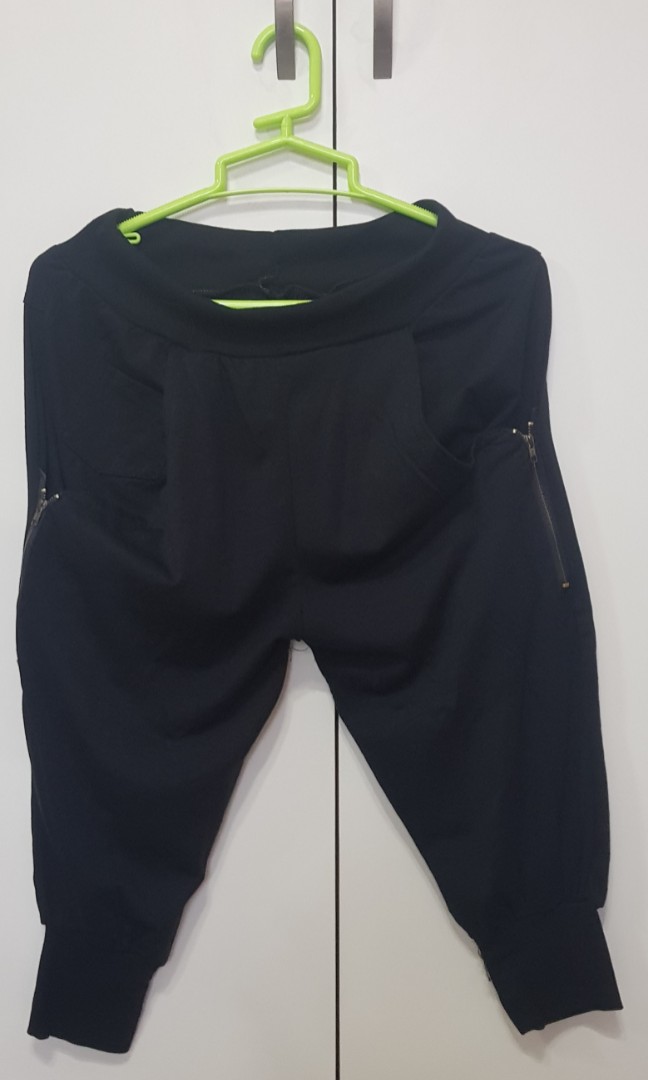 Three-Quarter Pants, Women's Fashion, Bottoms, Other Bottoms on Carousell