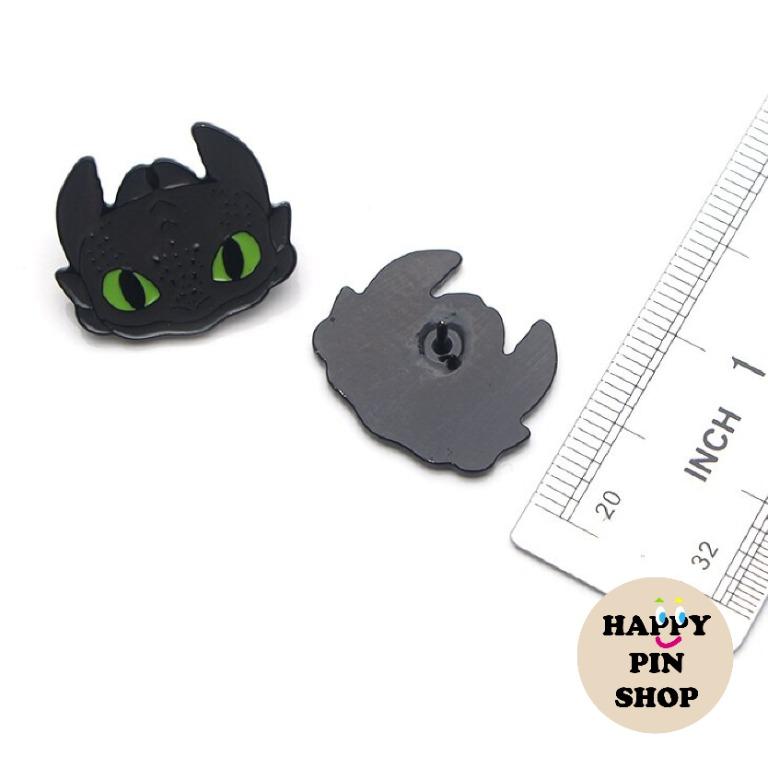 Toothless Head Enamel Pins (How To Train Your Dragon), Hobbies & Toys ...
