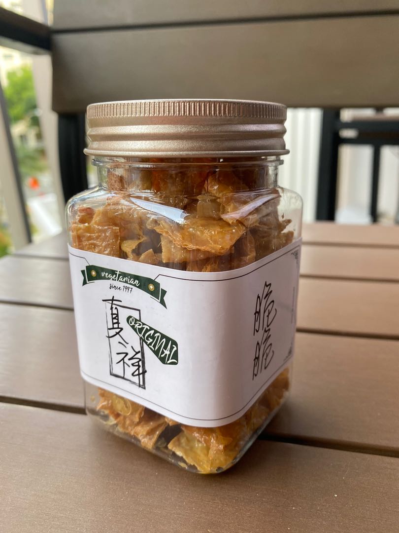 脆脆 (Cui Cui) Delicious vegetarian snack, Food & Drinks, Packaged Snacks ...