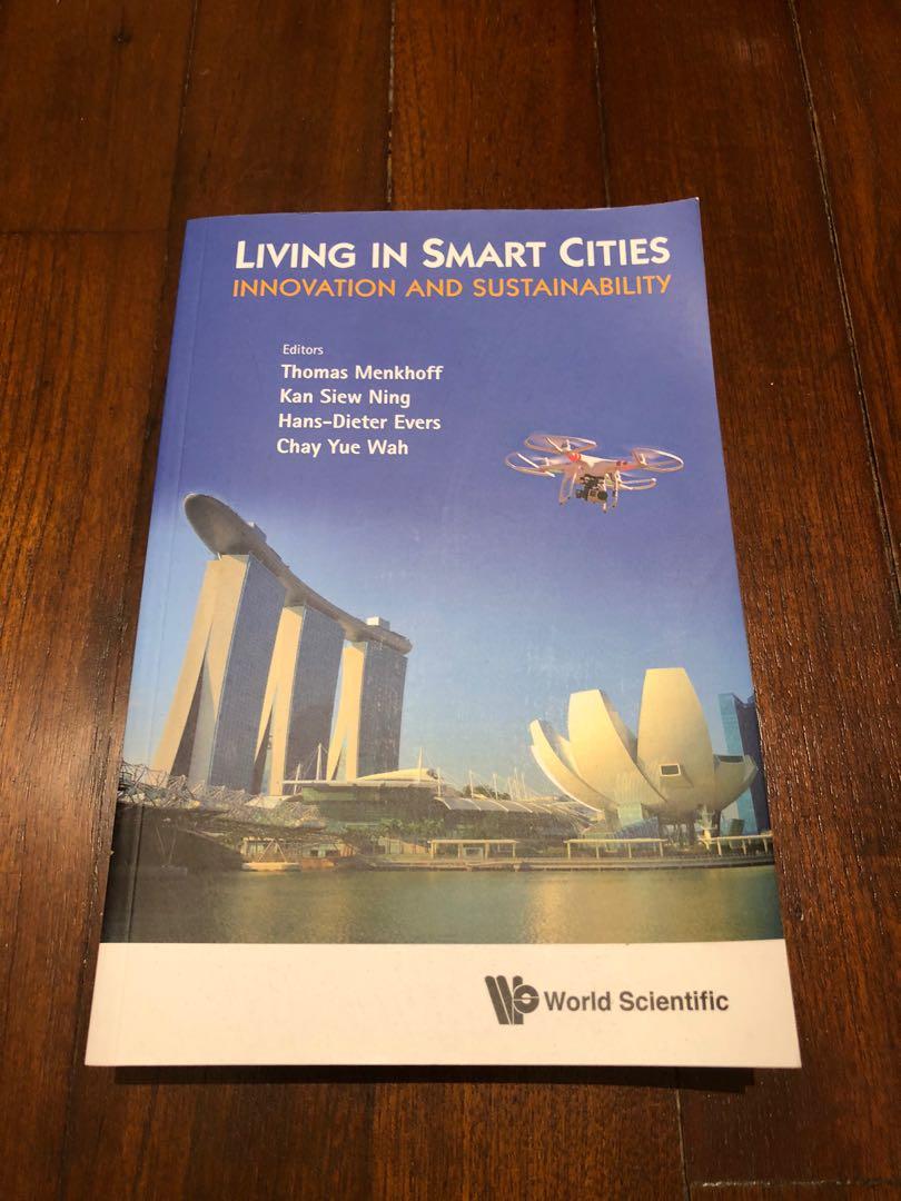 Living in Smart Cities: Innovation and Sustainability, Hobbies & Toys ...