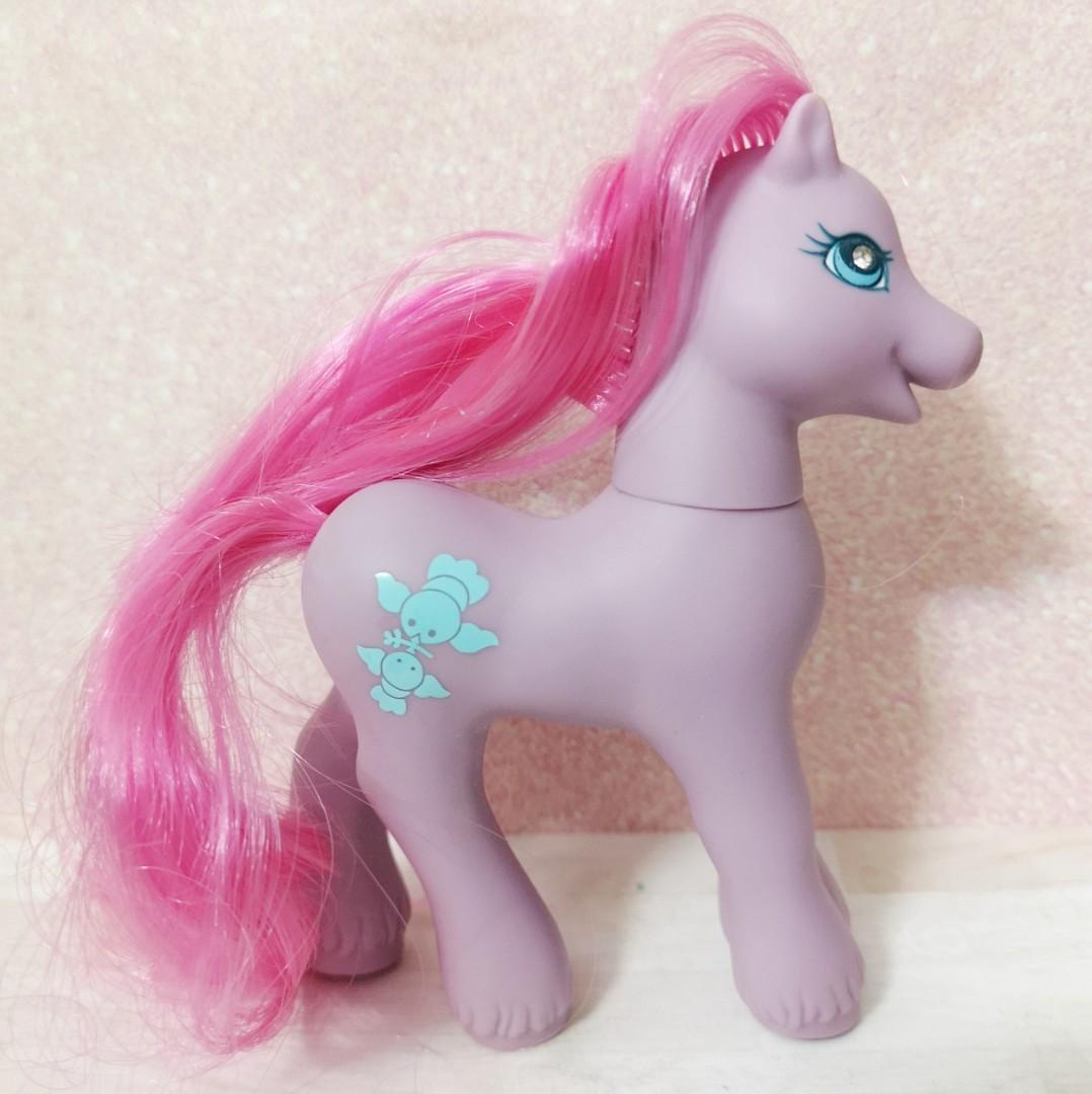 My Little Pony Figurine mlp Gen 2 Vintage pink pony, Hobbies & Toys ...