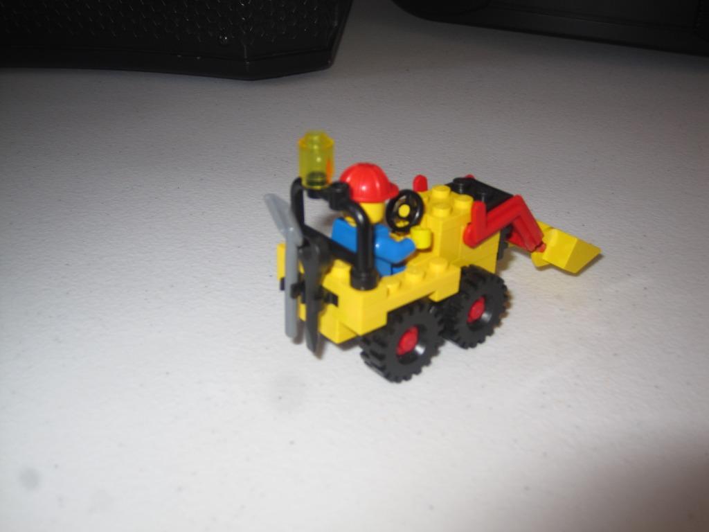 Original Lego 6630 vintage Bucket Loader for sale, Hobbies & Toys, Toys ...