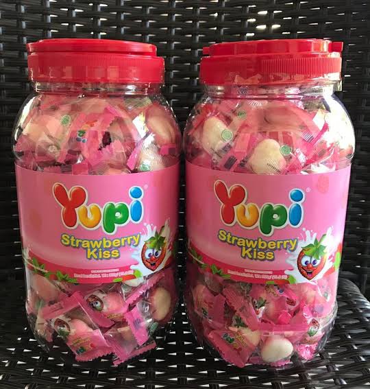 Permen Yupi, Makanan & Minuman, Snek di Carousell
