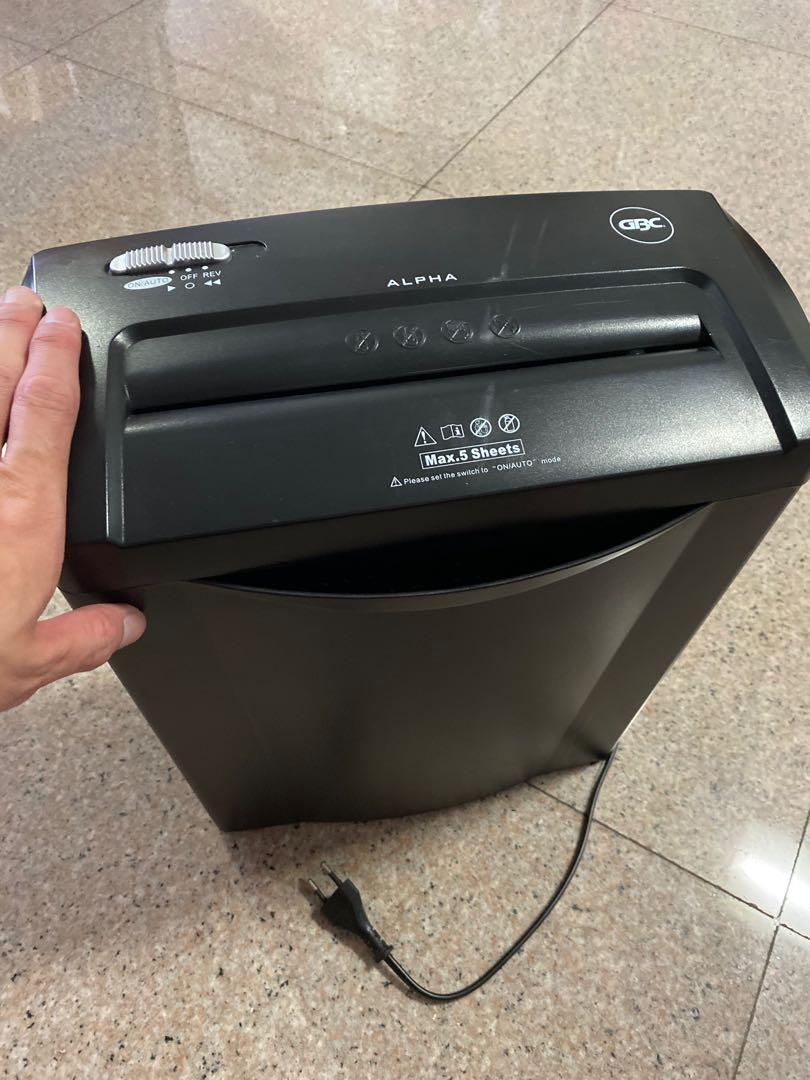 GBC Alpha confetti cut shredder (cross cut), Computers & Tech, Office ...