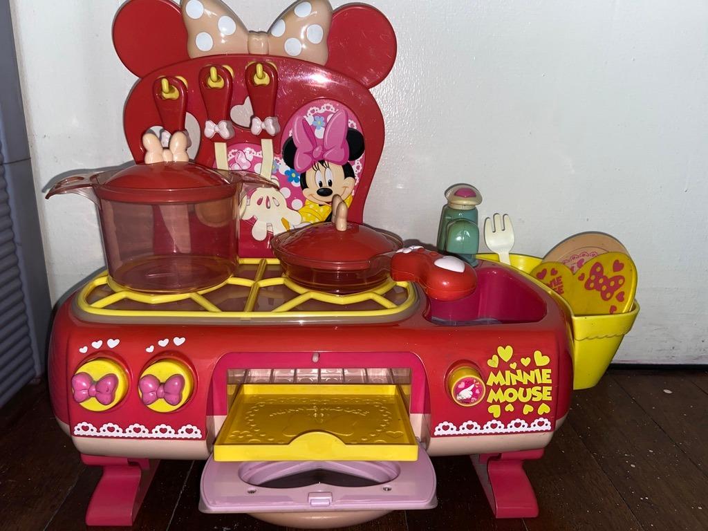 Minnie Mouse Stove set, Hobbies & Toys, Toys & Games on Carousell