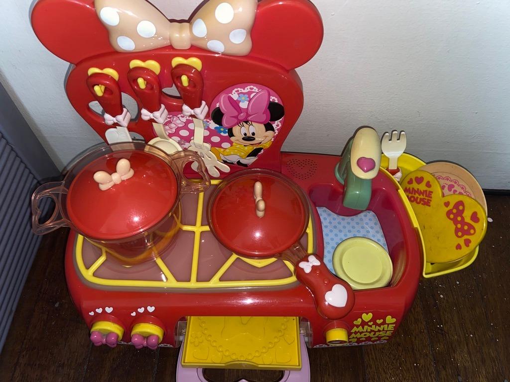 Minnie Mouse Stove set, Hobbies & Toys, Toys & Games on Carousell