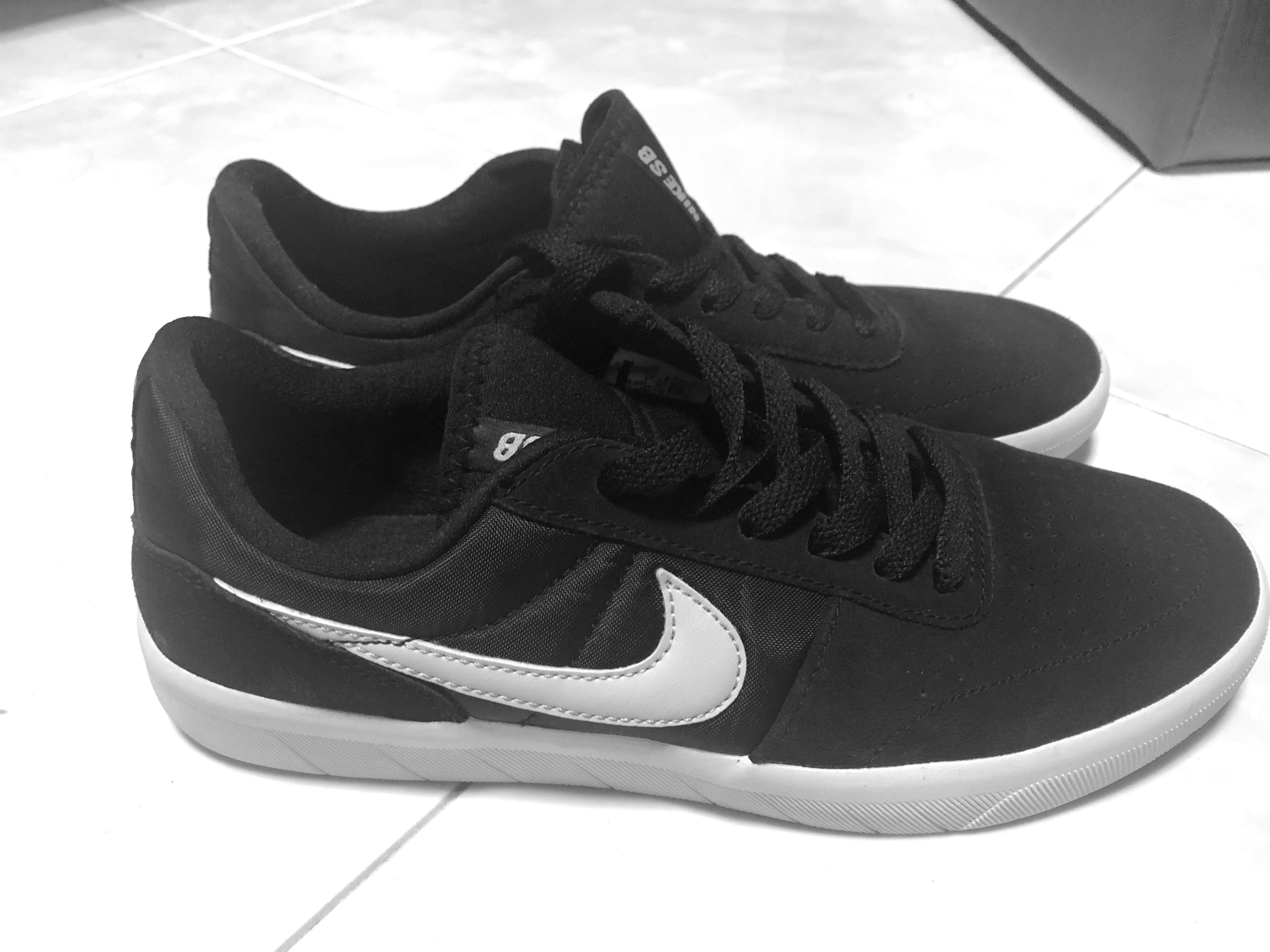 Nike SB low Cut, Women's Fashion, Footwear, Sneakers on Carousell