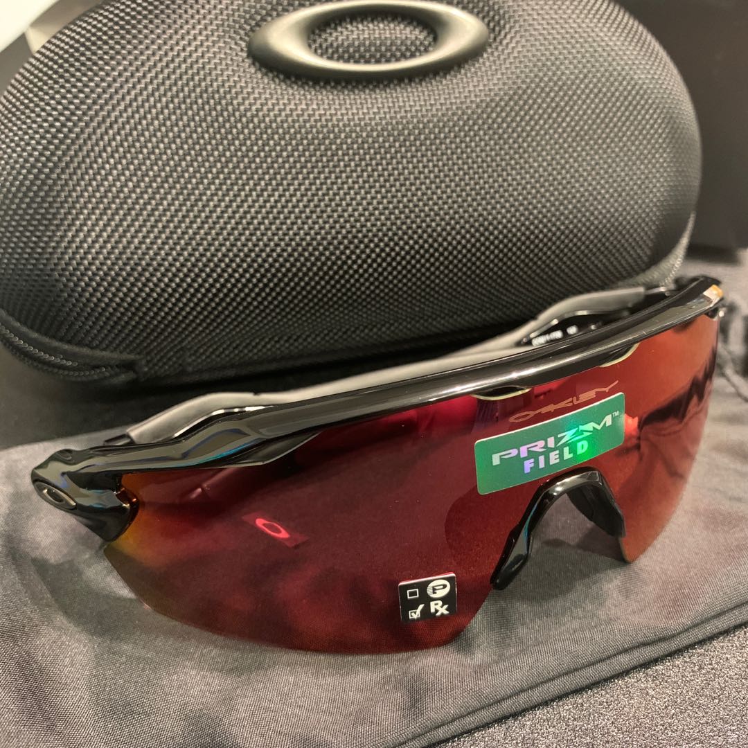 Oakley Radar EV Pitch, Men's Fashion, Watches & Accessories, Sunglasses ...