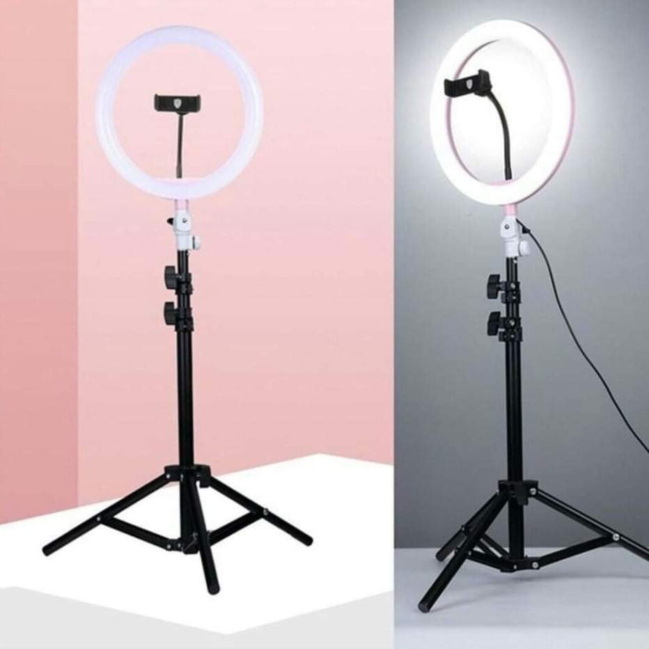 Ringlight with stand (complete), Furniture & Home Living, Lighting & Fans, Lighting on Carousell