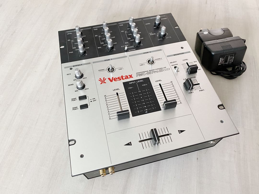 Vestax PMC-05 Pro3 DJ Mixer (near new), Audio, Other Audio Equipment on ...