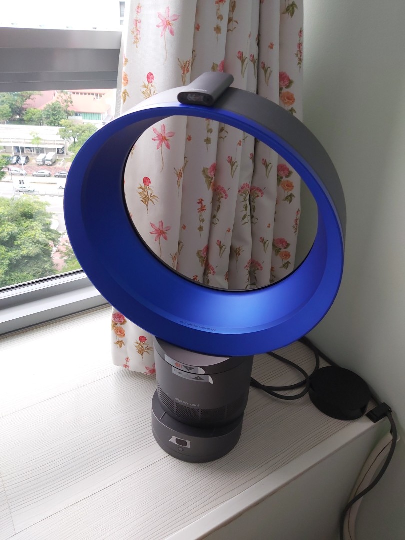 Dyson Bladeless Fan, Home Appliances, Cooling & Air Care on Carousell