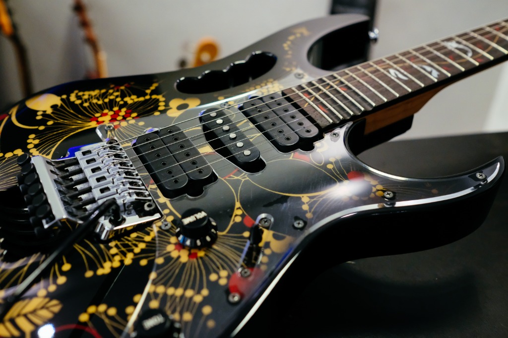 Ibanez JEM77 FP2, Hobbies & Toys, Music & Media, Musical Instruments on Carousell