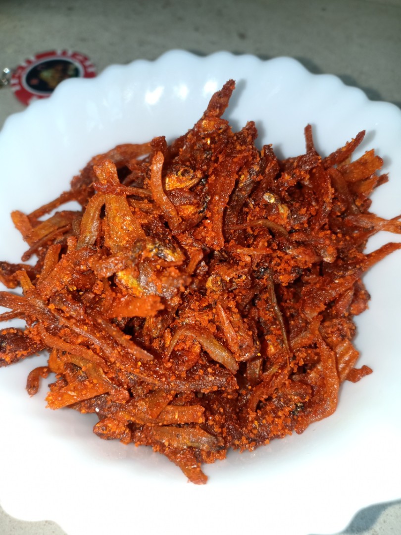 Sweet & Spicy Dilis, Food & Drinks, Packaged & Instant Food on Carousell