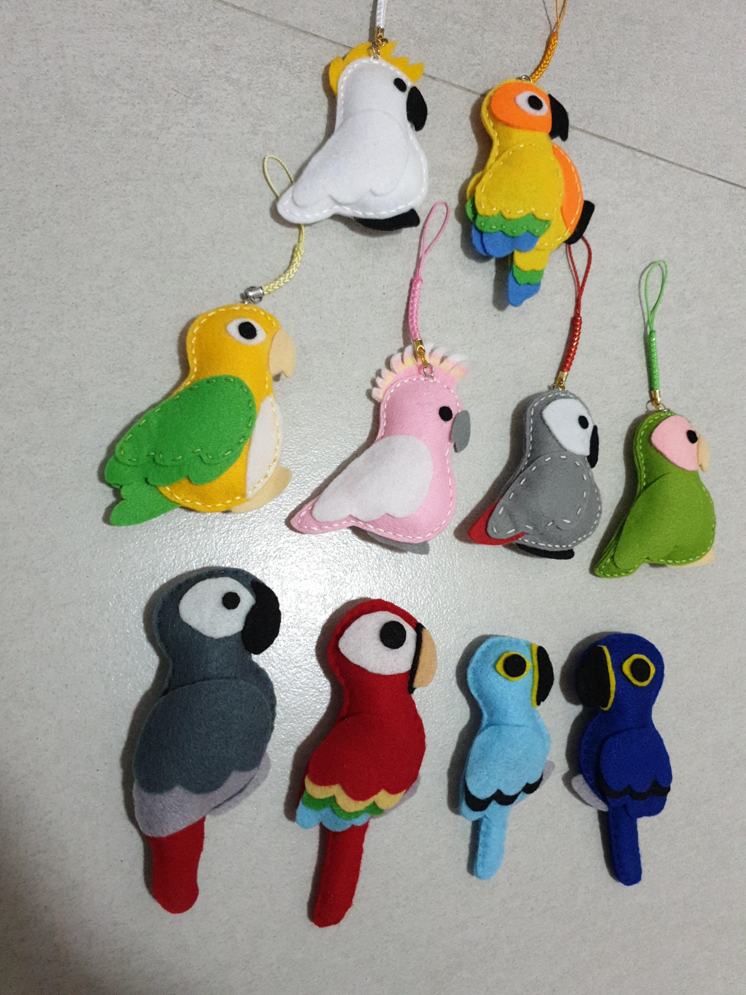 felt parrot