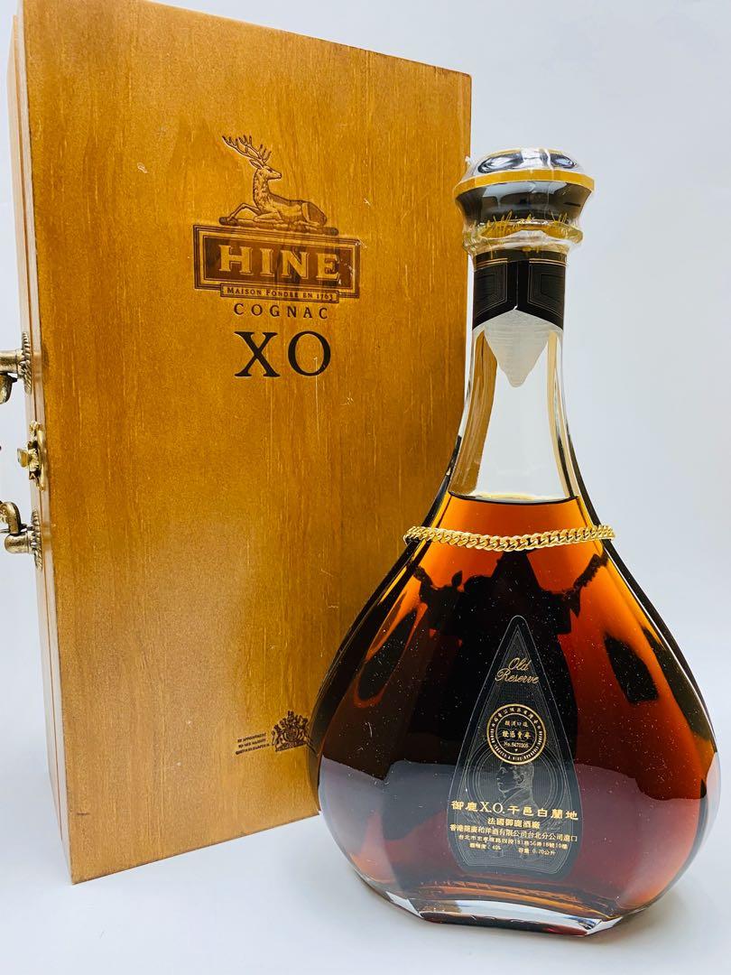 Hine xo cognac 700ml 舊裝御鹿 干邑 禮盒, 嘢食 & 嘢飲, 酒精飲料 - Carousell