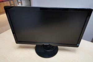 PHILIPS 200V4L 20" LED MONITOR, Computers & Tech, Parts & Accessories ...