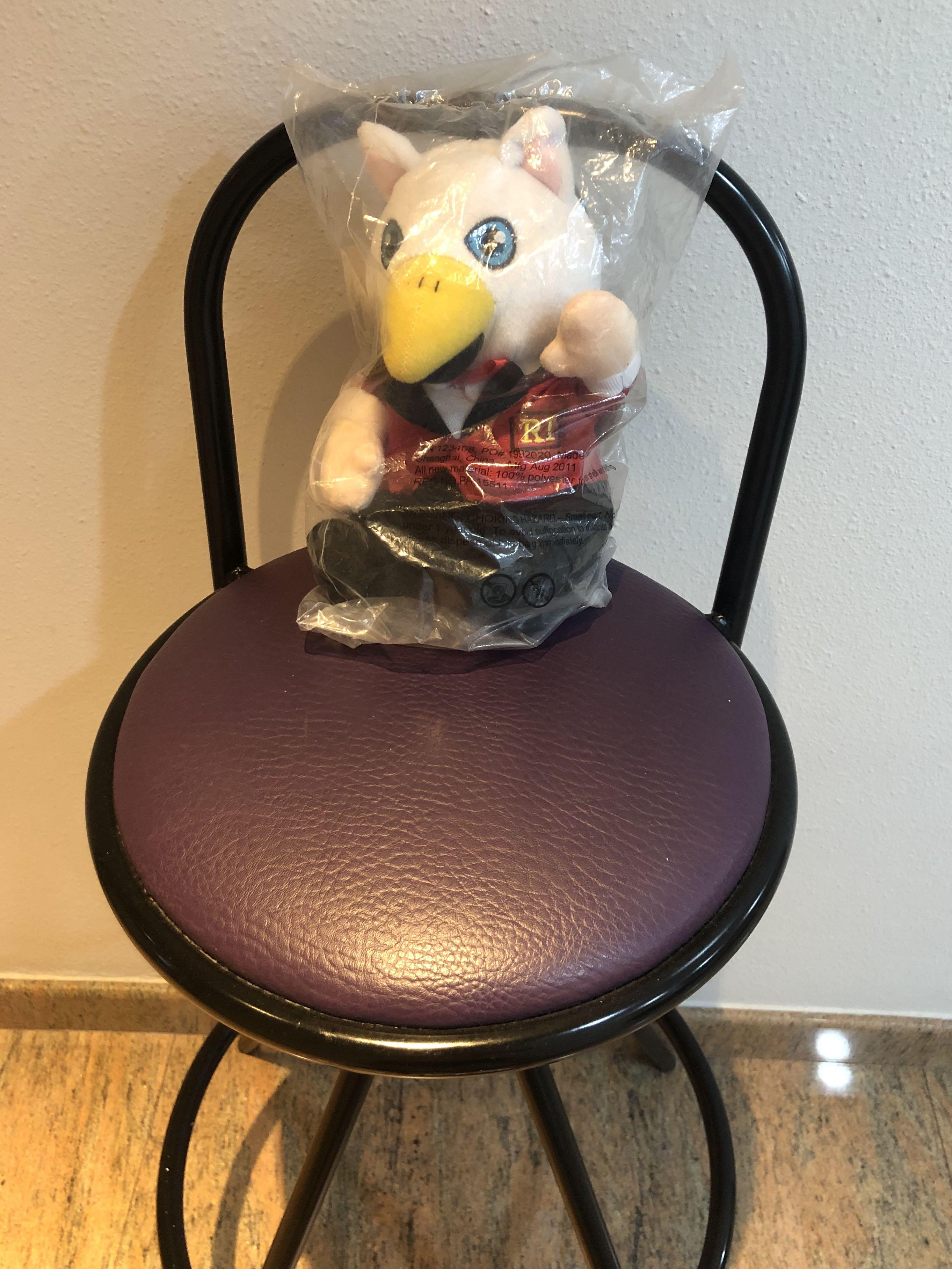 Raffles Institution RI Mascot Griffles Bear (Griffin) BNIB, Hobbies ...