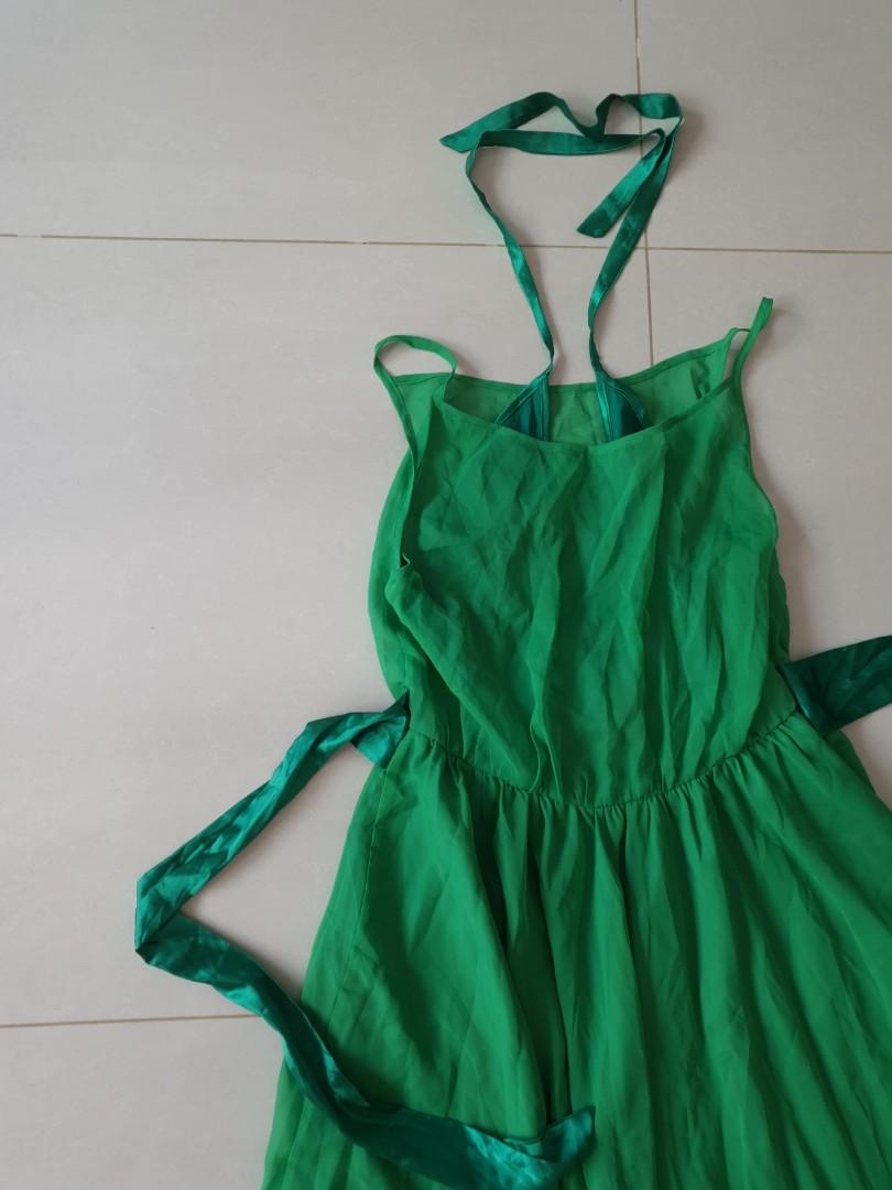 BNWT Zendaya halter gown, Women's Fashion, Dresses & Sets, Evening ...