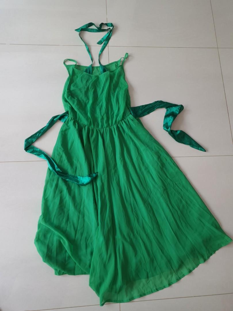 BNWT Zendaya halter gown, Women's Fashion, Dresses & Sets, Evening ...