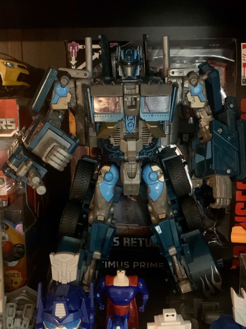 Optimus prime ( the night watch ) authentic, Hobbies & Toys, Toys ...