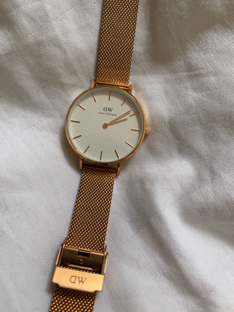 DW DANIEL WELLINGTON WATCH, 名牌, 手錶 - Carousell