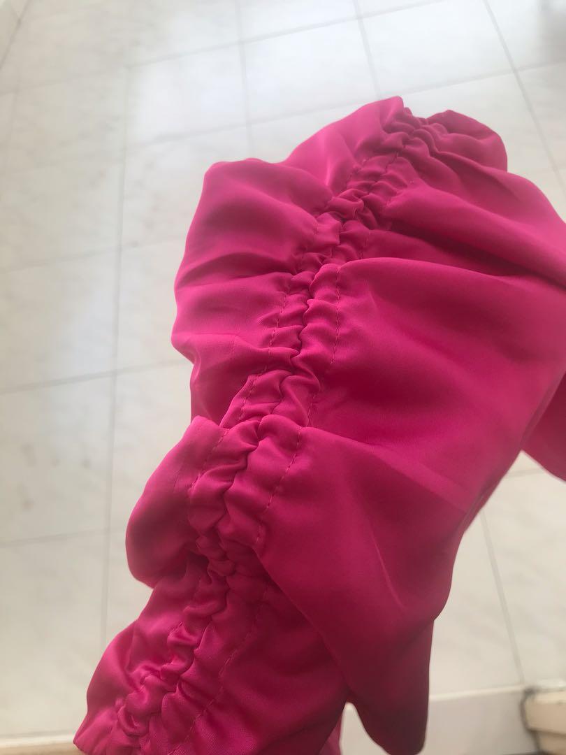 hot pink 80s toga top, Women's Fashion, Tops, Sleeveless on Carousell