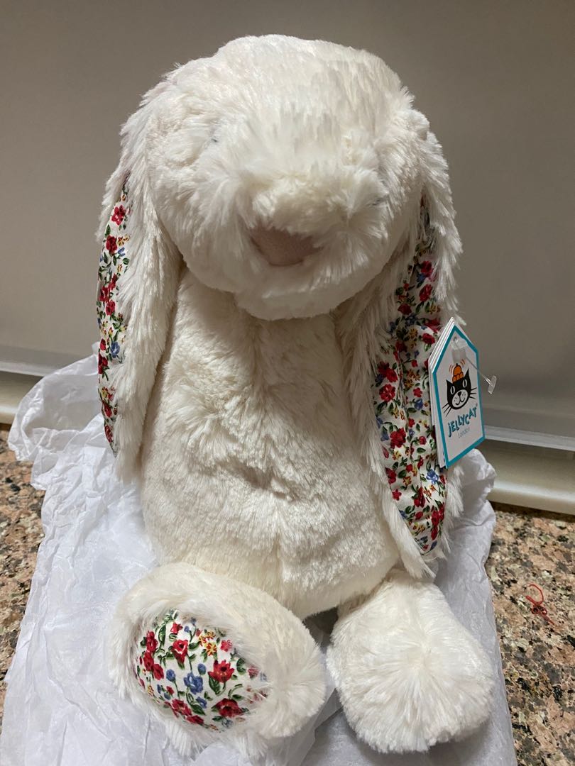 Jellycat White Bunny, Hobbies & Toys, Toys & Games on Carousell