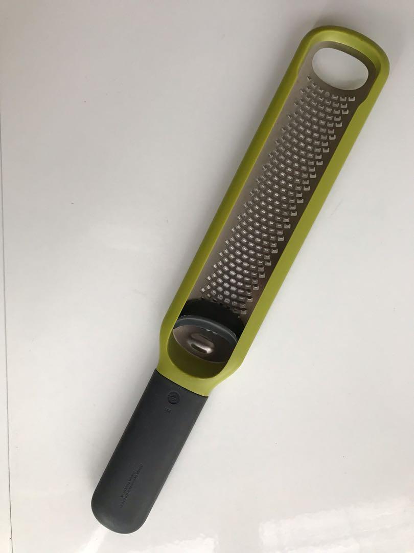 JOSEPH JOSEPH Handi-Zest Citrus Zester with Blade Wiper, Furniture ...