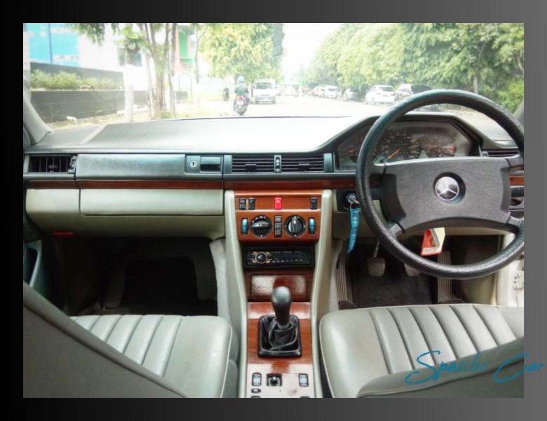 Mercedes Benz W124 Mercy Boxer Silver 300E Tahun 1991 - manual, Mobil ...
