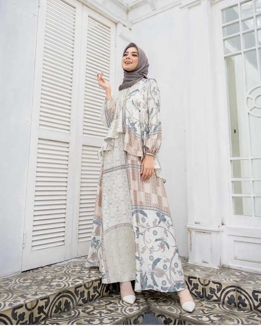 Rumi dress wearing klamby, Fesyen Wanita, Muslim Fashion, Gaun di Carousell